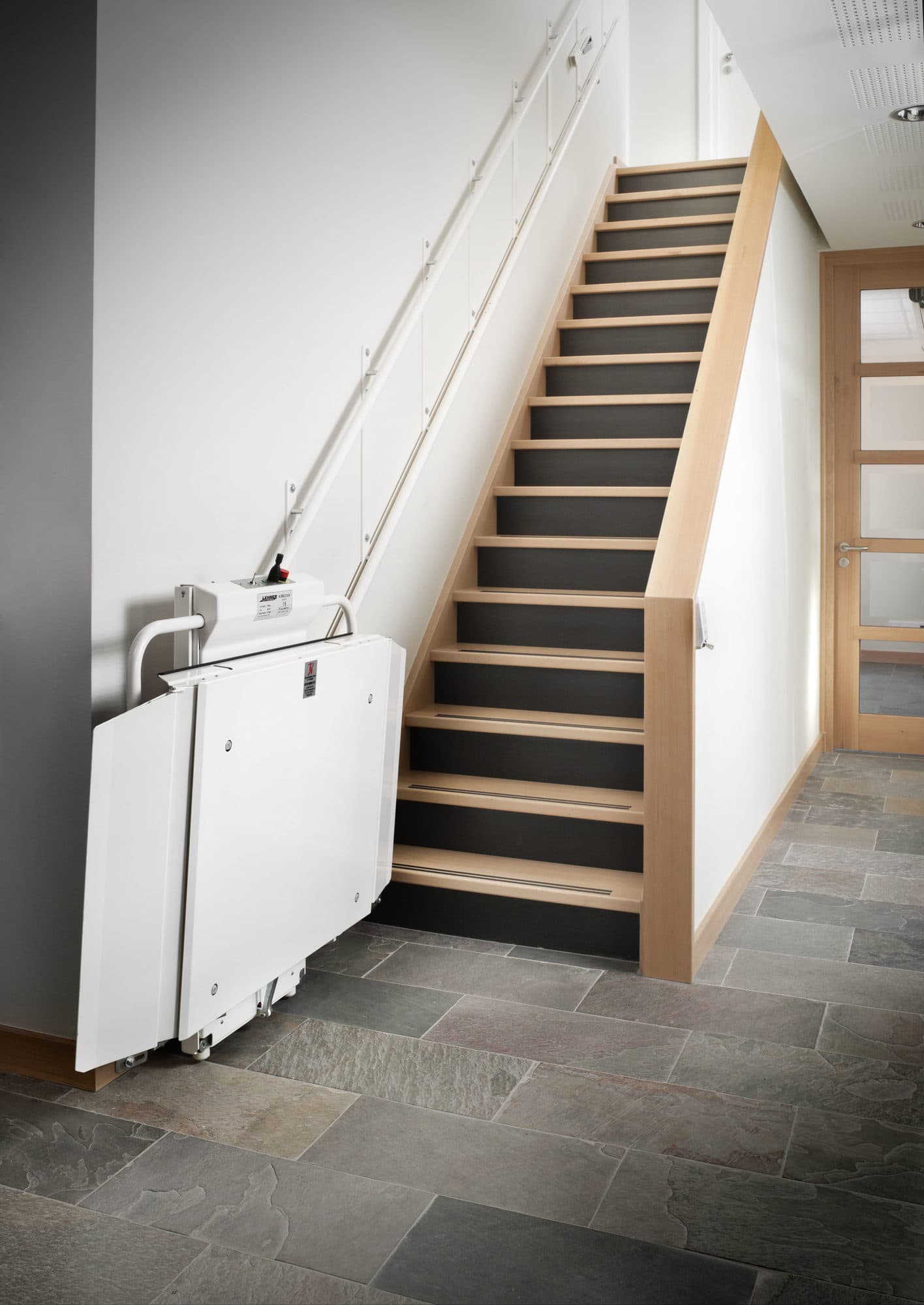 Delta platform stairlift (40)